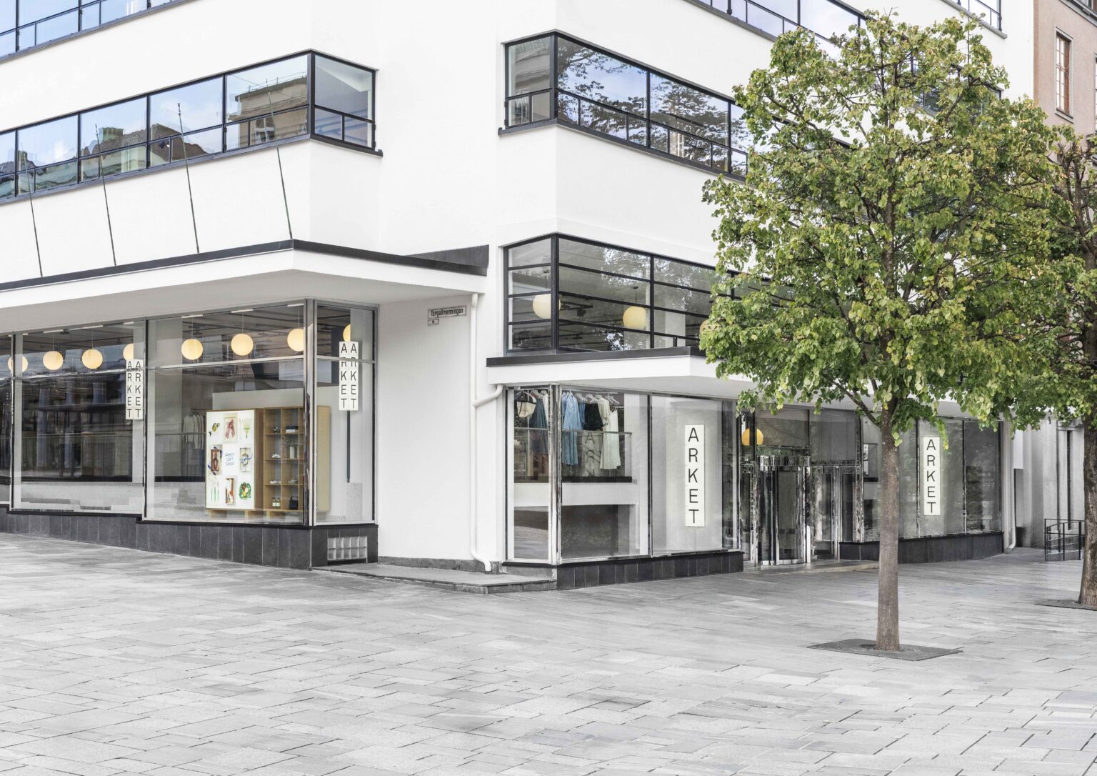 Moderne nordisk design hos ARKET på Sundt Bergen